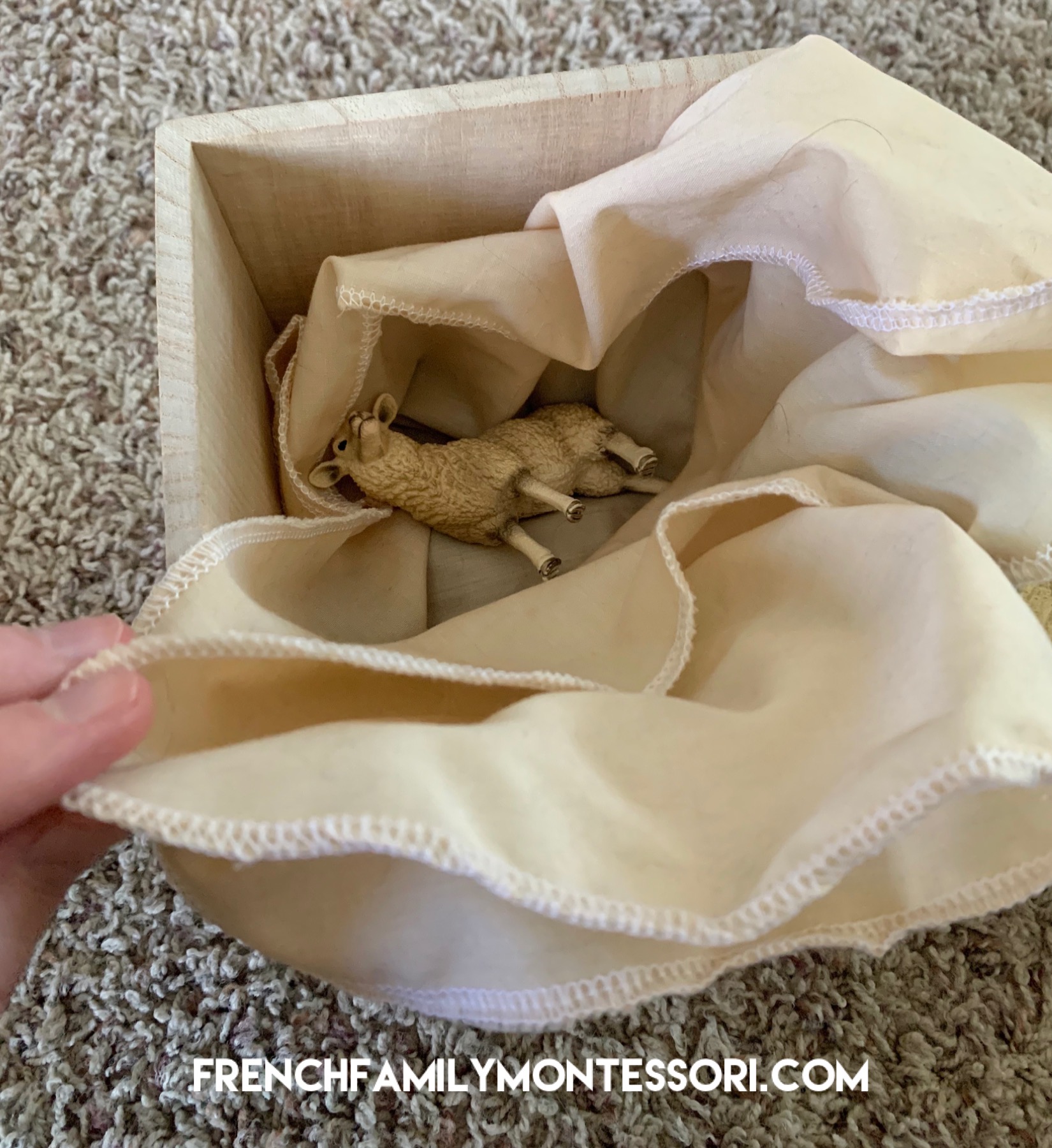 DIY FABRIC TISSUE BOX – French Family Montessori